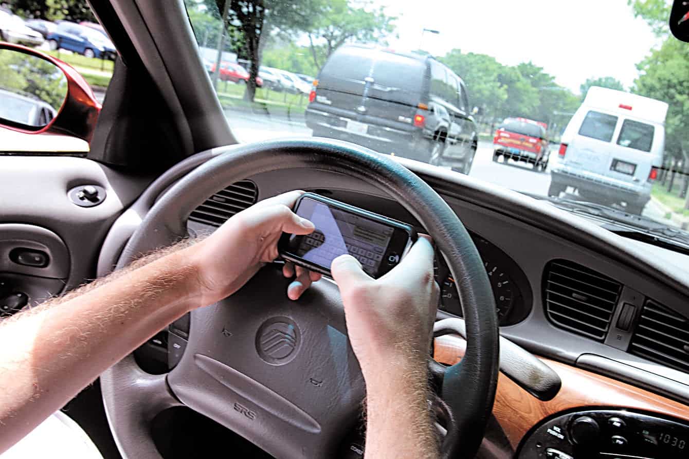 5 Facts About Hands-Free Cellphones and Distracted Driving - Interstate